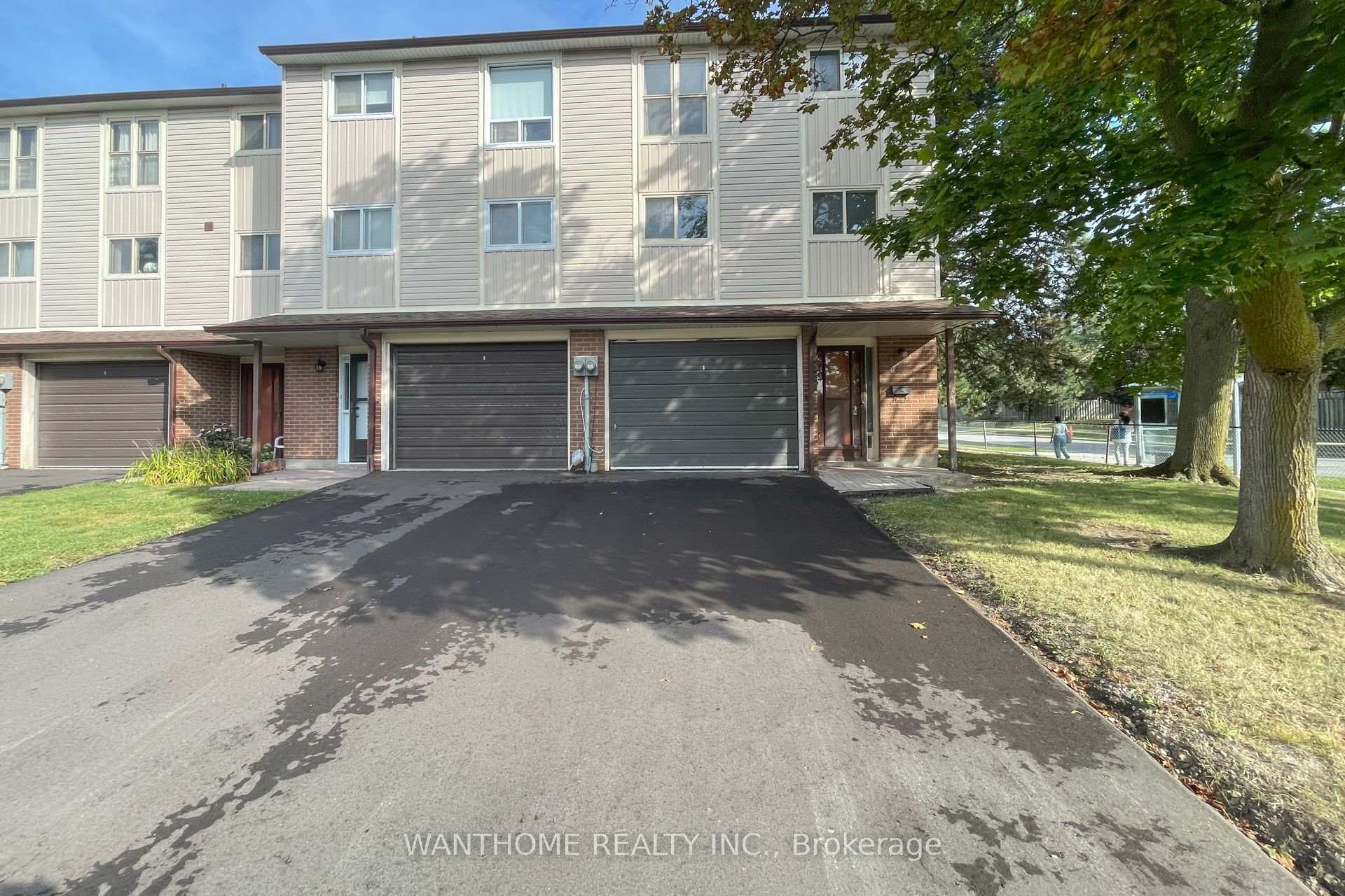 44 Freshmeadow Drive, Toronto, ON M2H 2T1