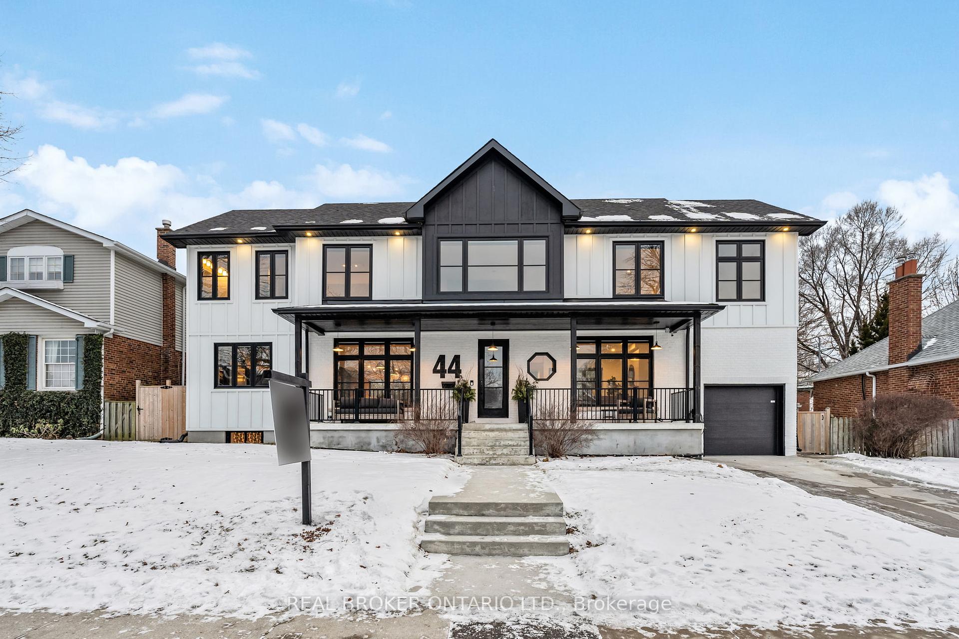 44 Hunt Club Drive, Toronto, ON M1N 2X1