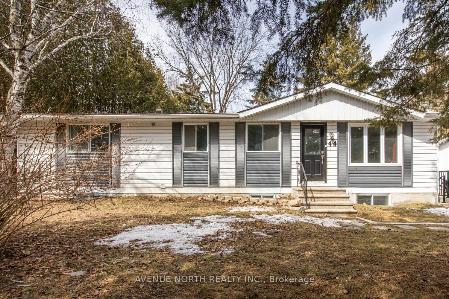 44 LAZY NOL Court, Stittsville - Munster - Richmond, ON K2A 1T5