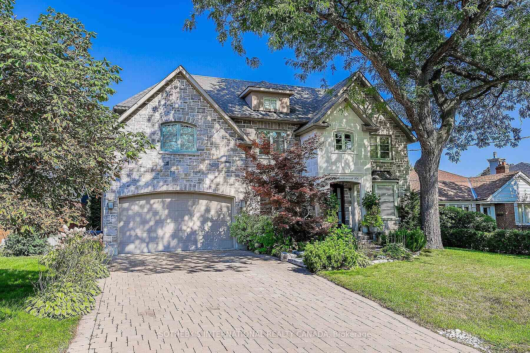 44 Meadowcrest Road, Toronto, ON M8Z 2Y7