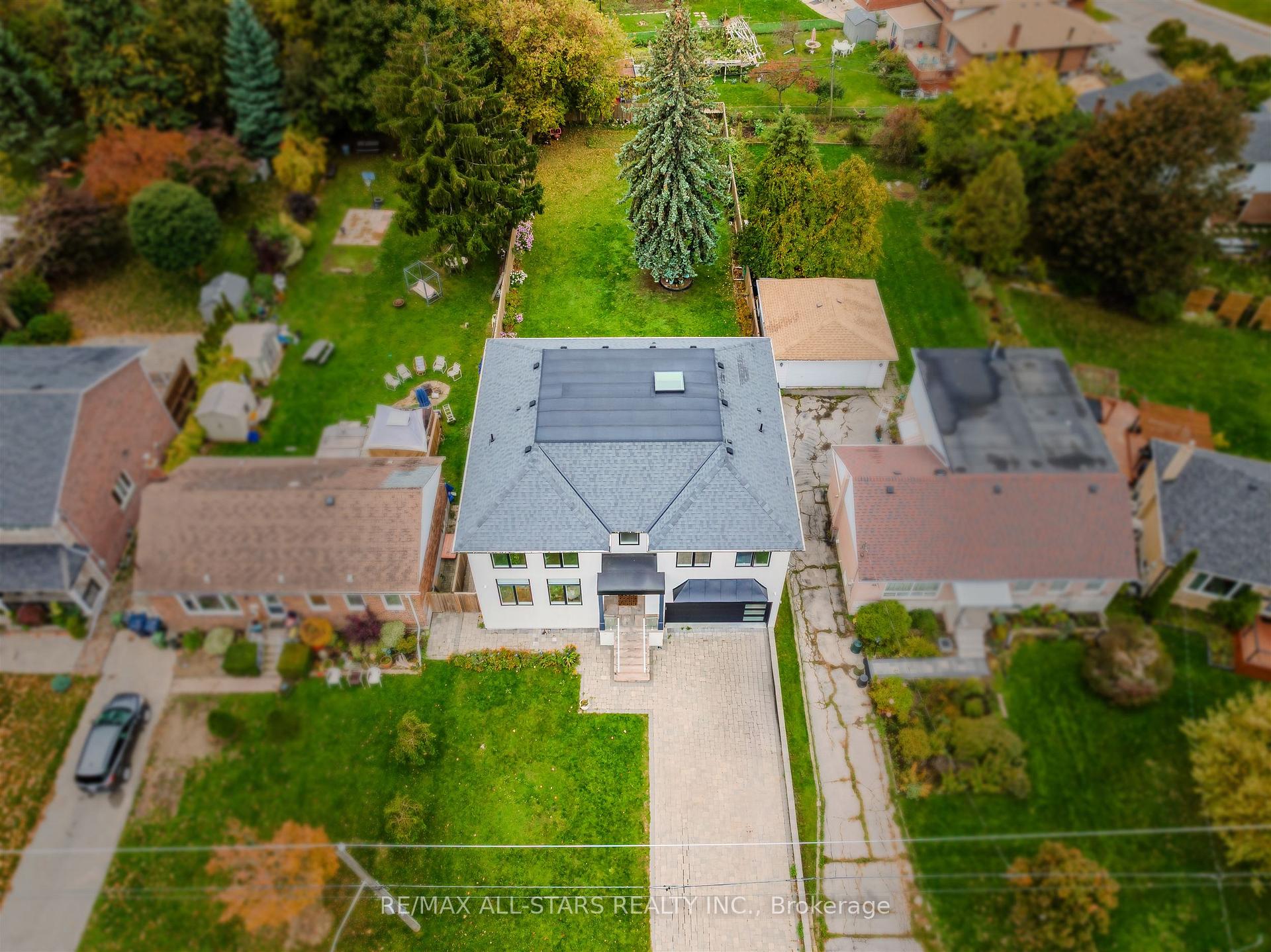 44 Muir Drive, Toronto, ON M1M 3B4