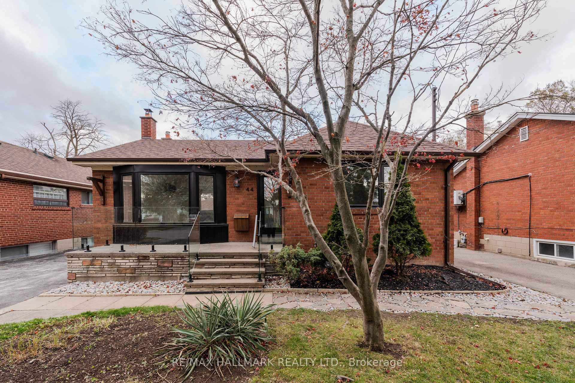 Main - 44 Robertsfield Crescent, Toronto, ON M1R 2X3