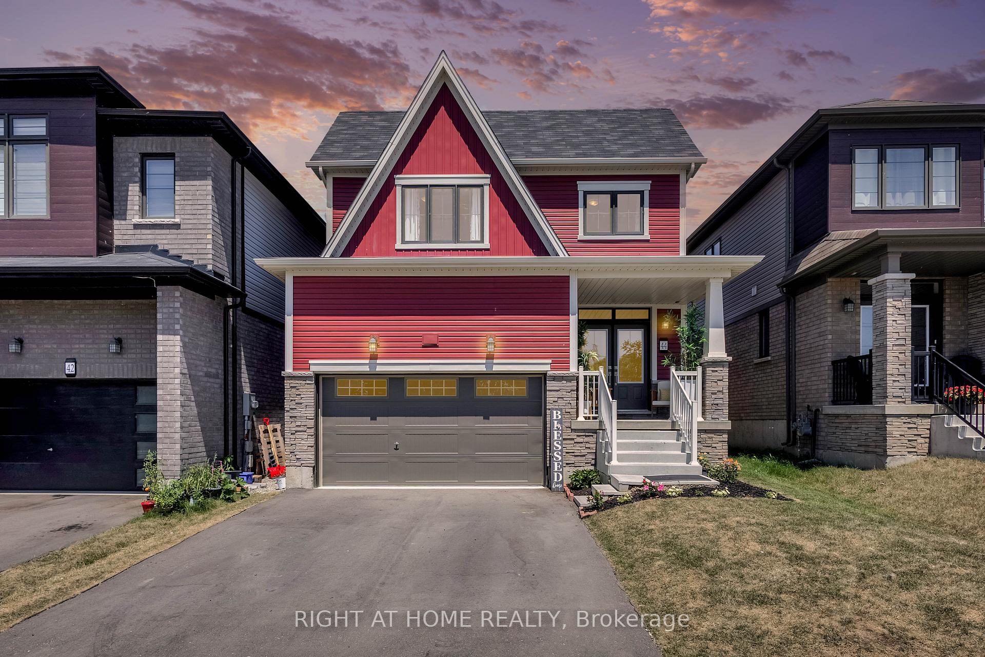 44 Santos Drive, Haldimand, ON N3W 0H1