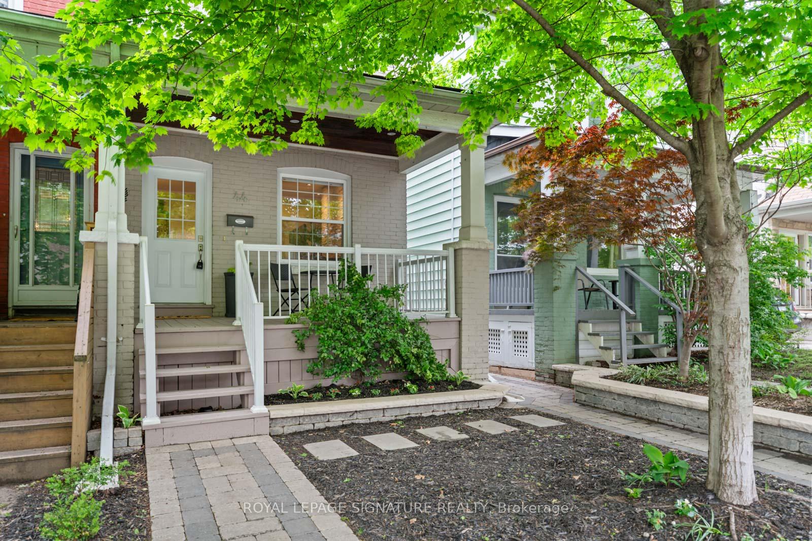 44 Seymour Avenue, Toronto, ON M4J 3T4