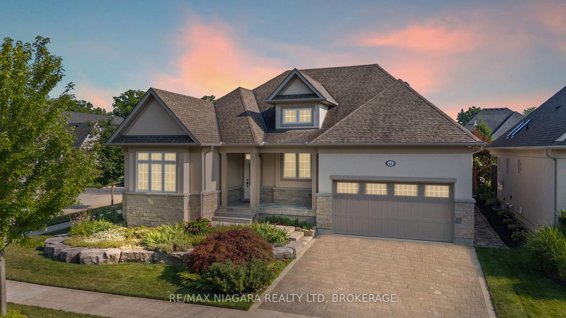 44 STONERIDGE Crescent, Niagara-on-the-Lake, ON L0S 1J1