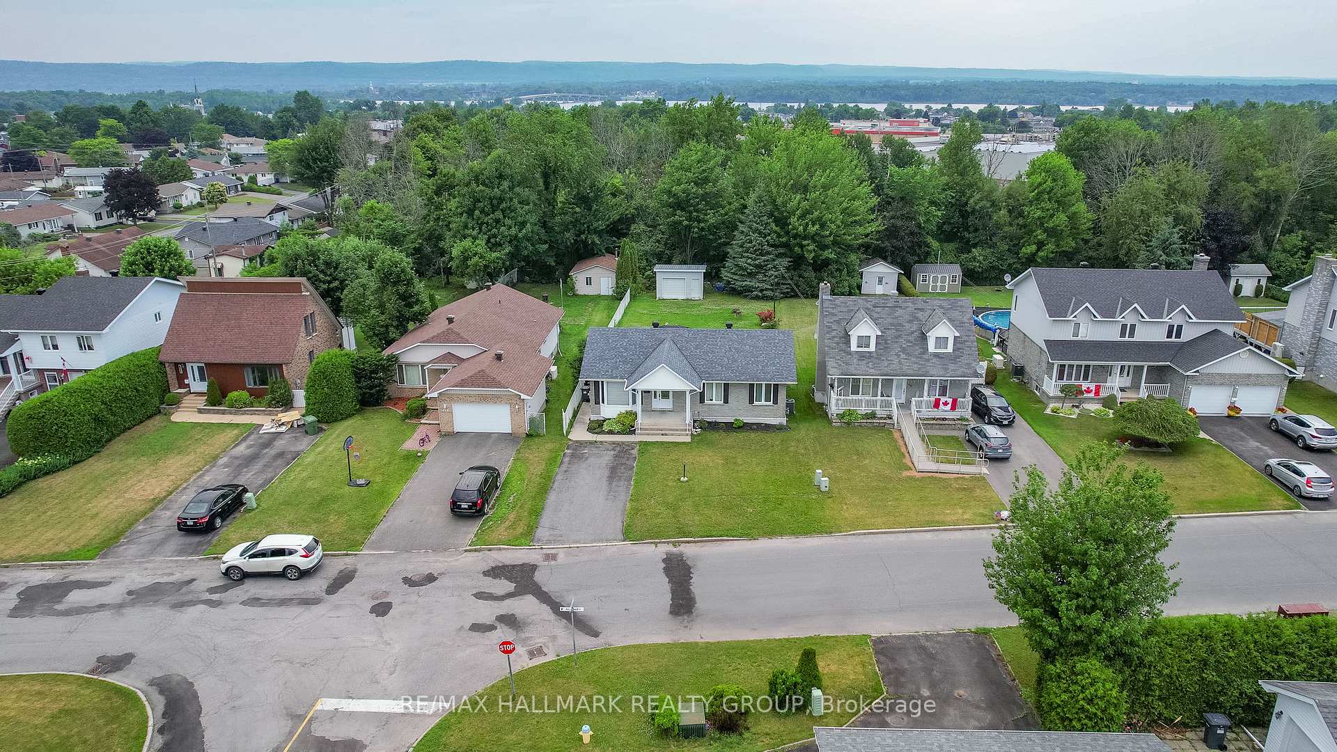 440 Albert Street, Hawkesbury, ON K6A 3J9