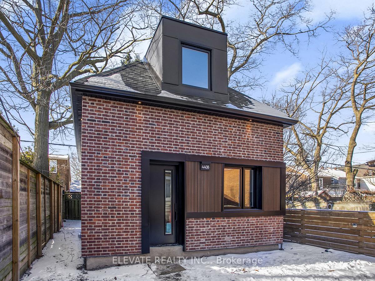 440 Victoria Park Avenue, Toronto, ON M4E 3T2