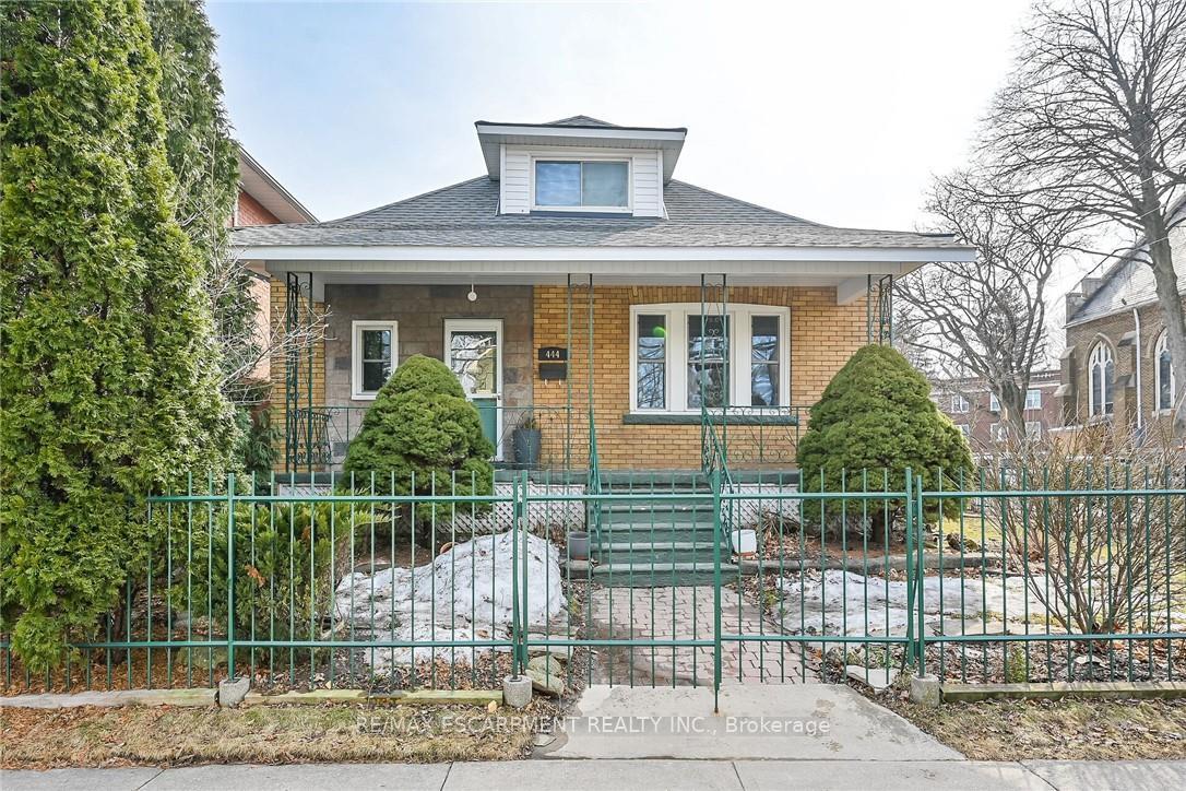 444 Maple Avenue, Hamilton, ON L8M 2C8