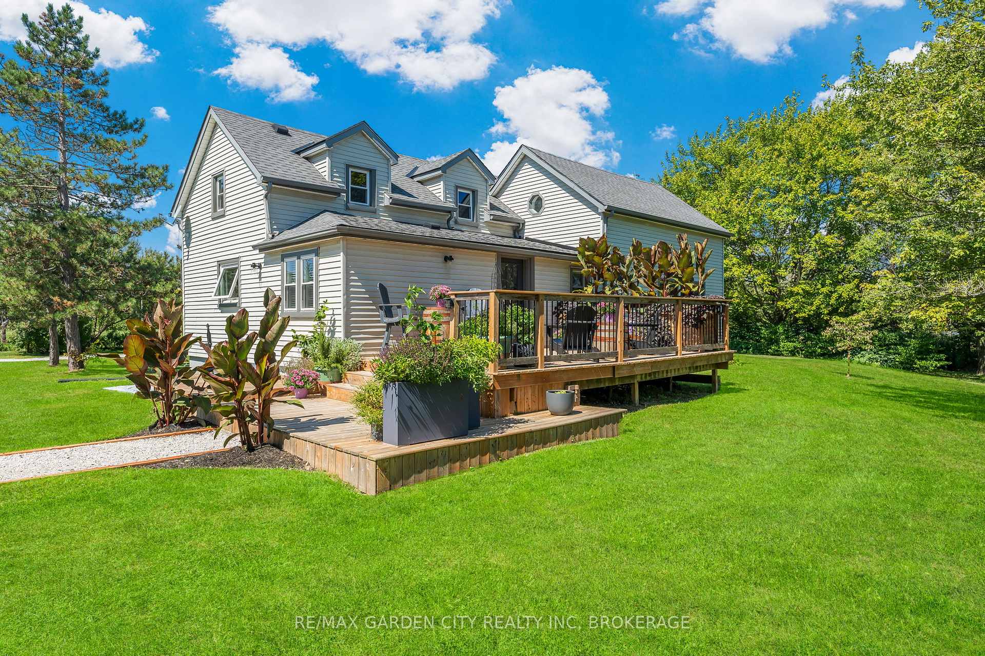 Pelham Real Estate MLS® Listings & Houses For Sale