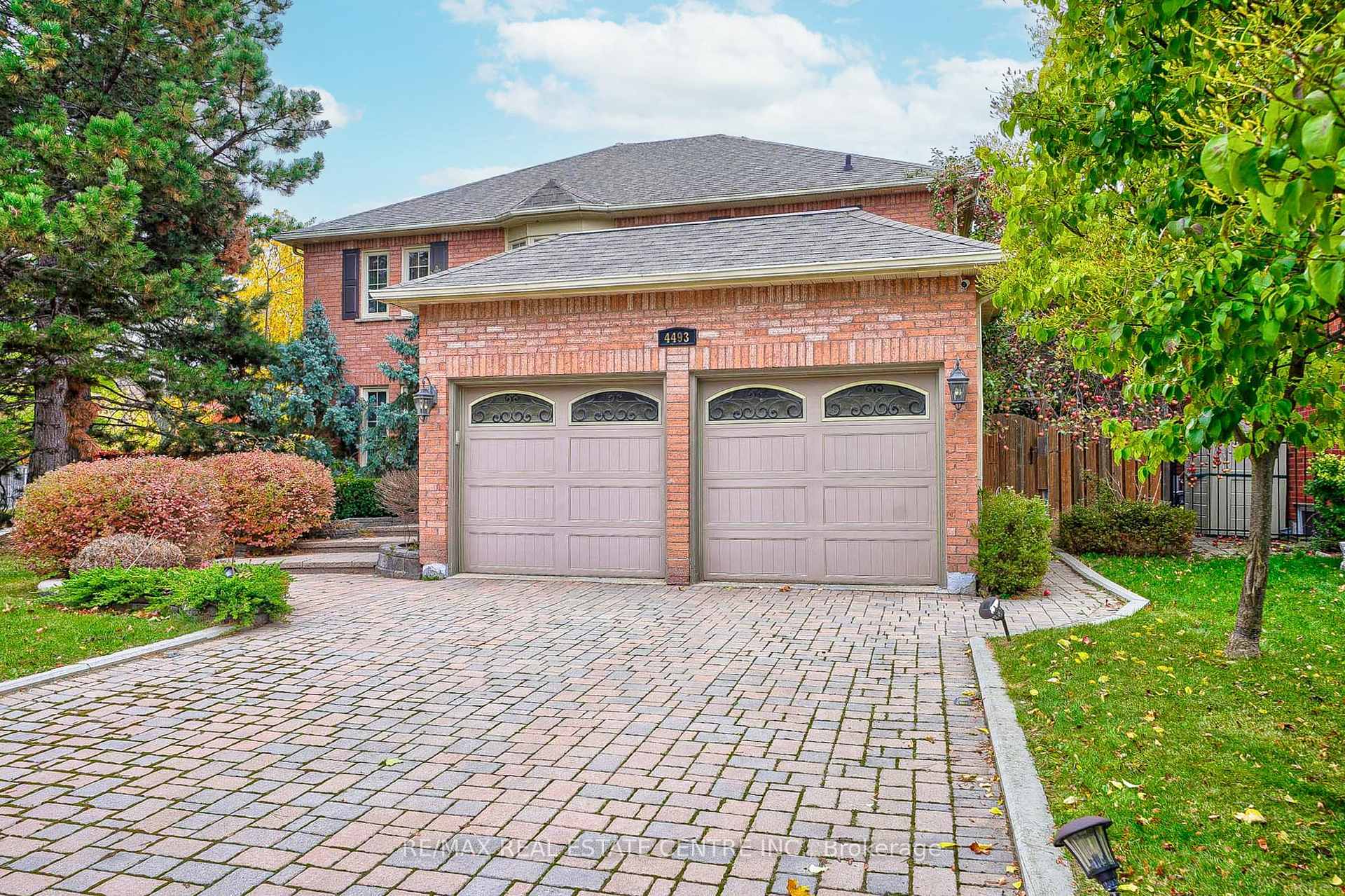 4493 Badminton Drive, Mississauga, ON L5M 3H2