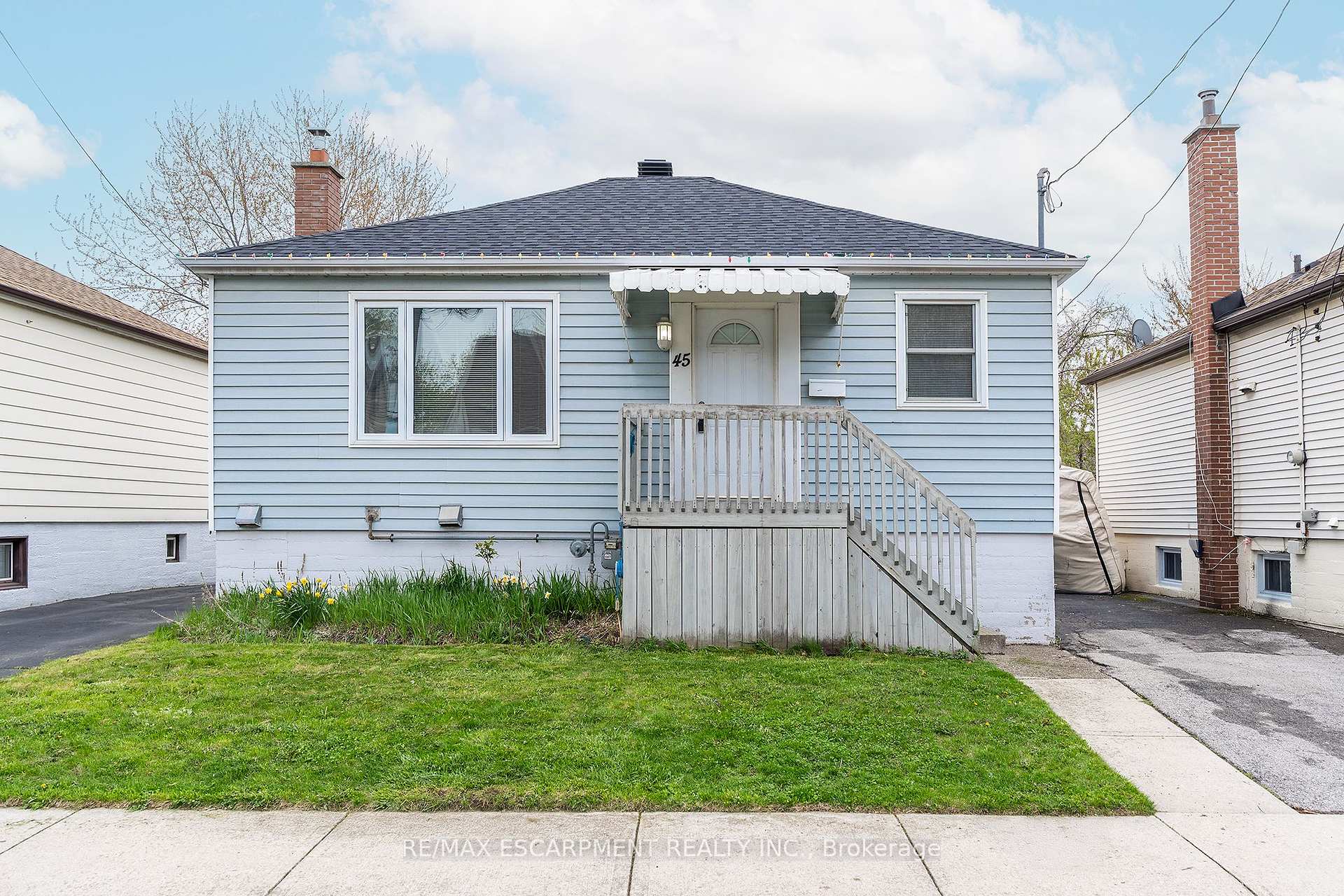 45 EAST 11TH Street, Hamilton, ON L9A 3T1