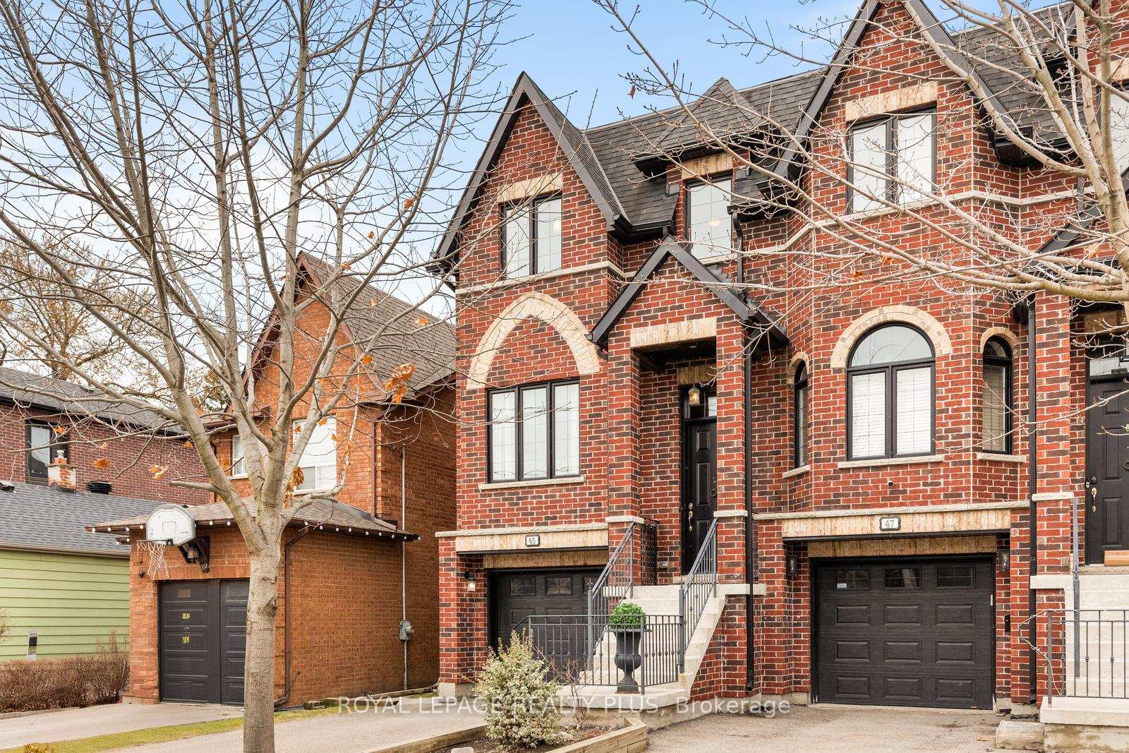 45 Elder Avenue, Toronto, ON M8W 1S3