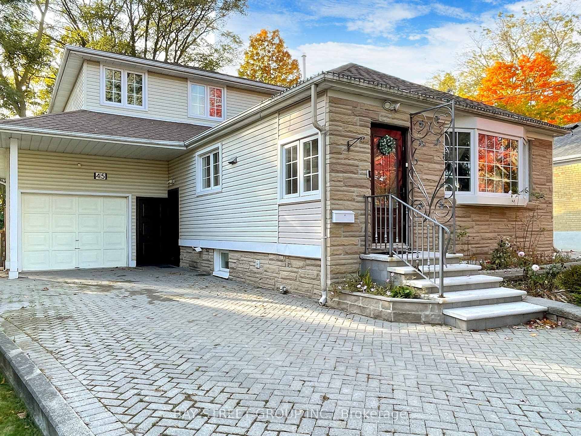 45 Enfield Avenue, Toronto, ON M8W 1T6