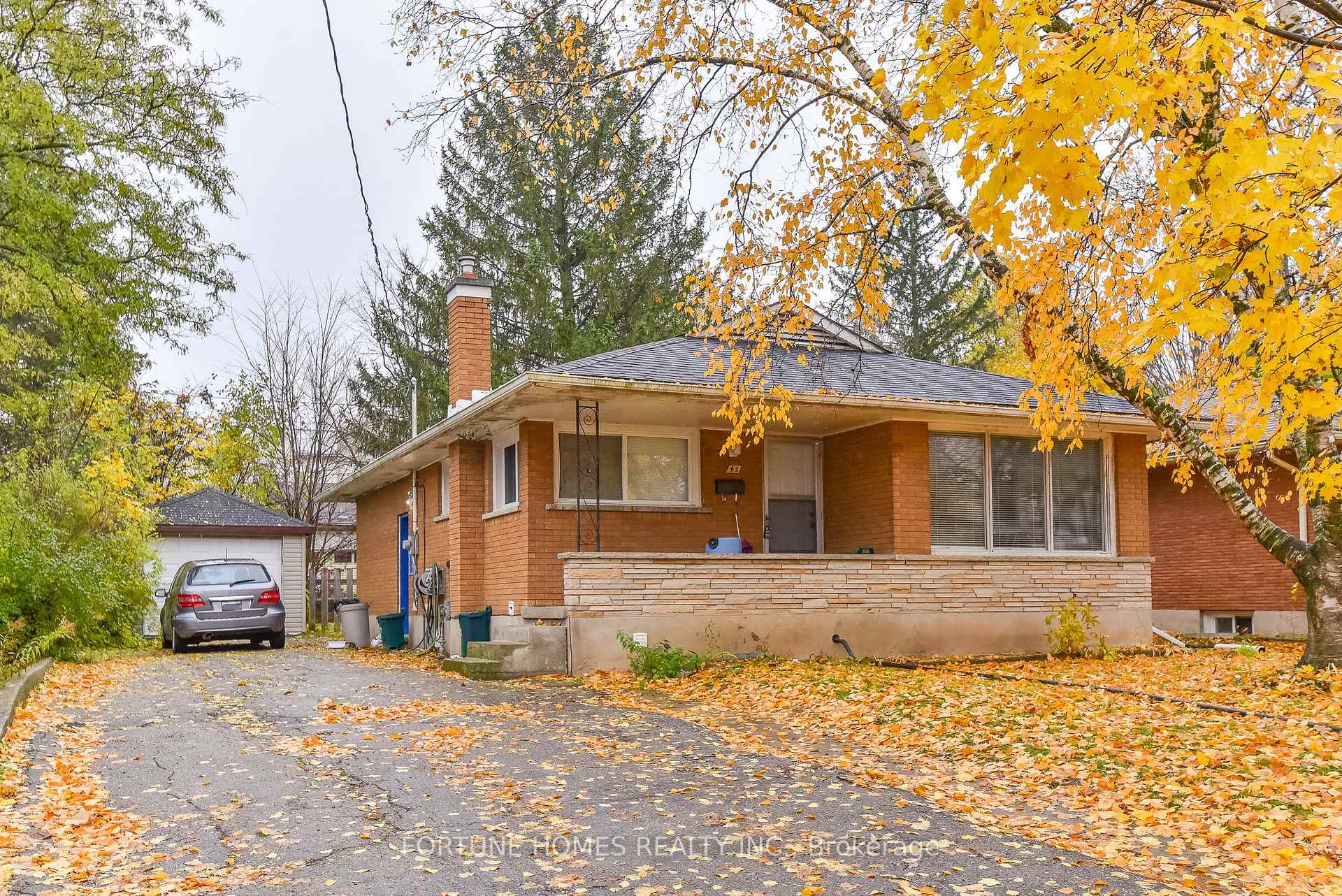 45 High Street, Waterloo, ON N2L 3X7