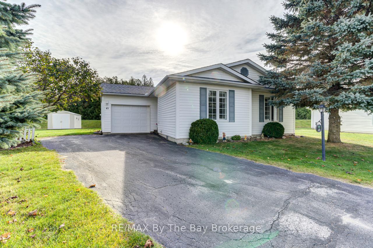 45 Pennsylvania Avenue, Wasaga Beach, ON L9Z 3A8