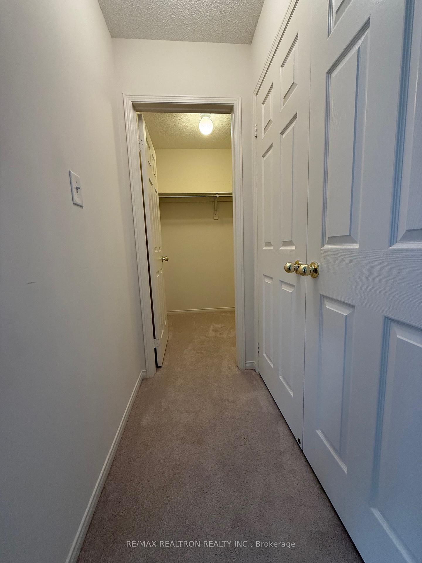 45 Skelton Crescent, Ajax, ON L1Z 0S2