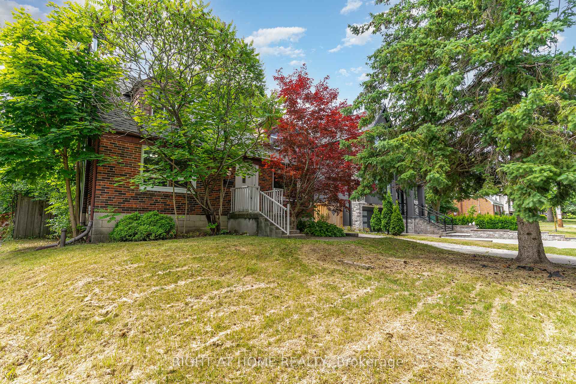 45 Yorkview Drive, Toronto, ON M2N 2R9