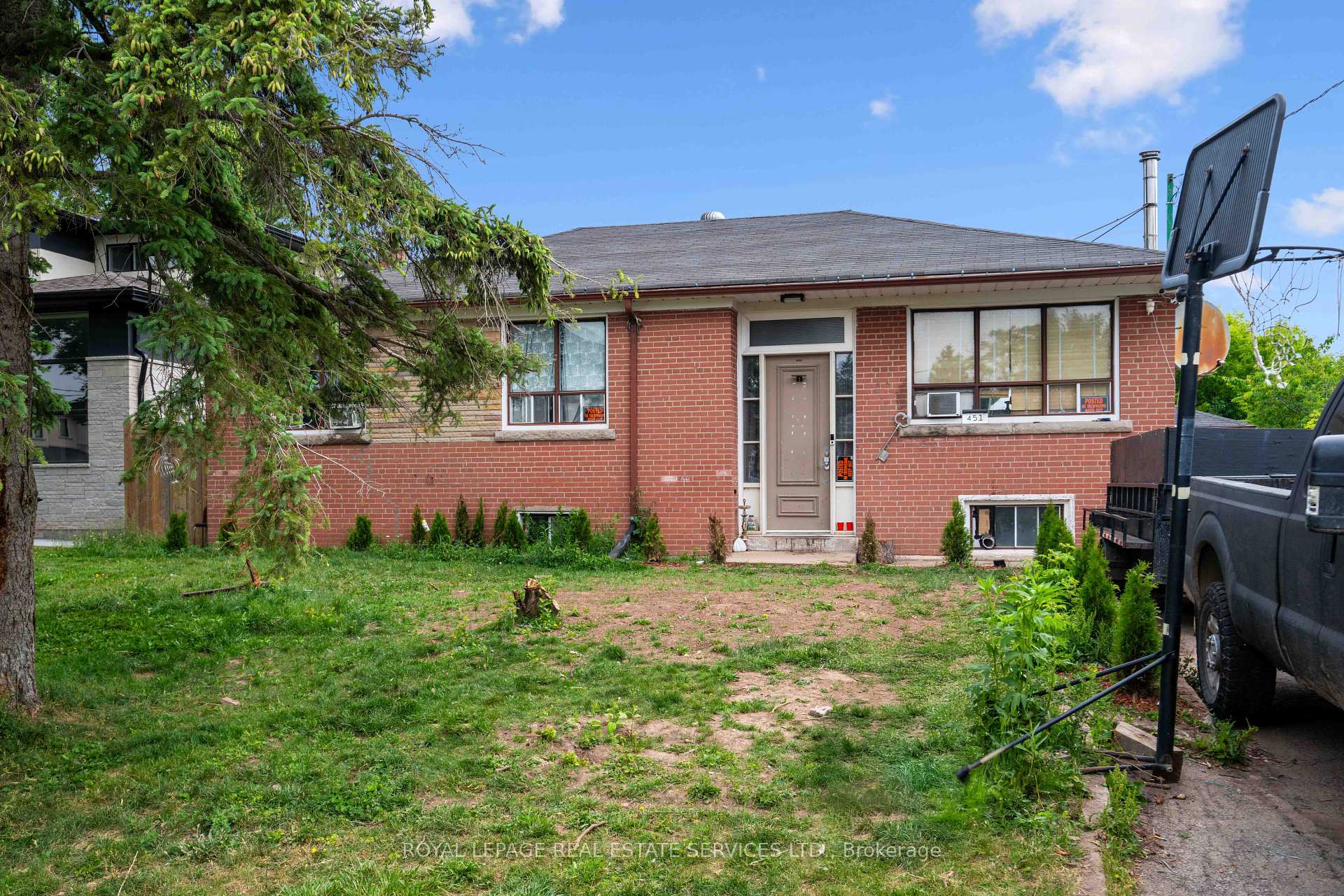 451 Sandmere Place, Oakville, ON L6L 4G5