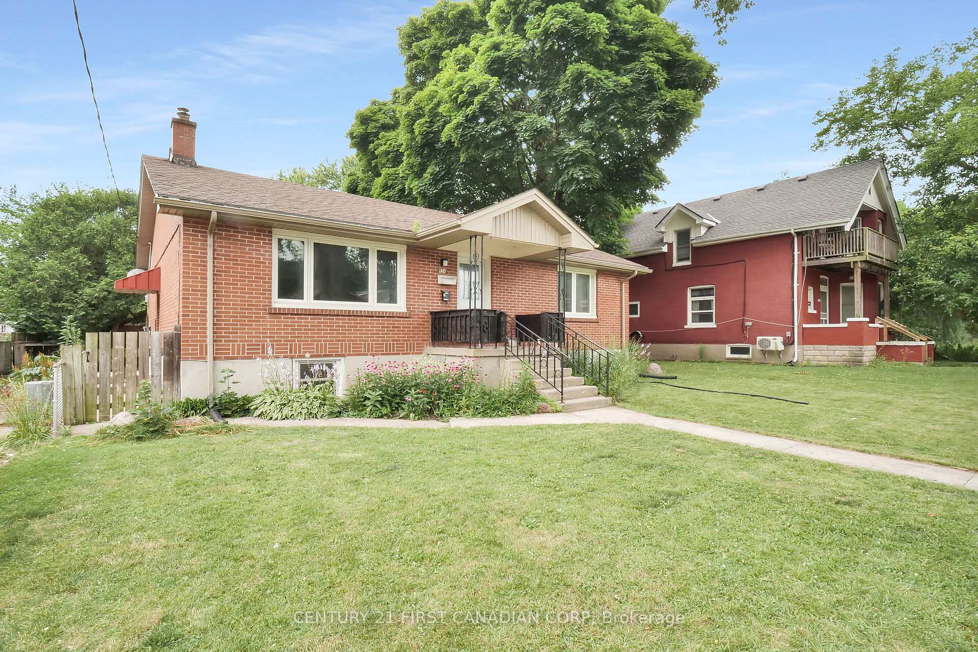 454 Salisbury Street, London East, ON N5Y 3B2