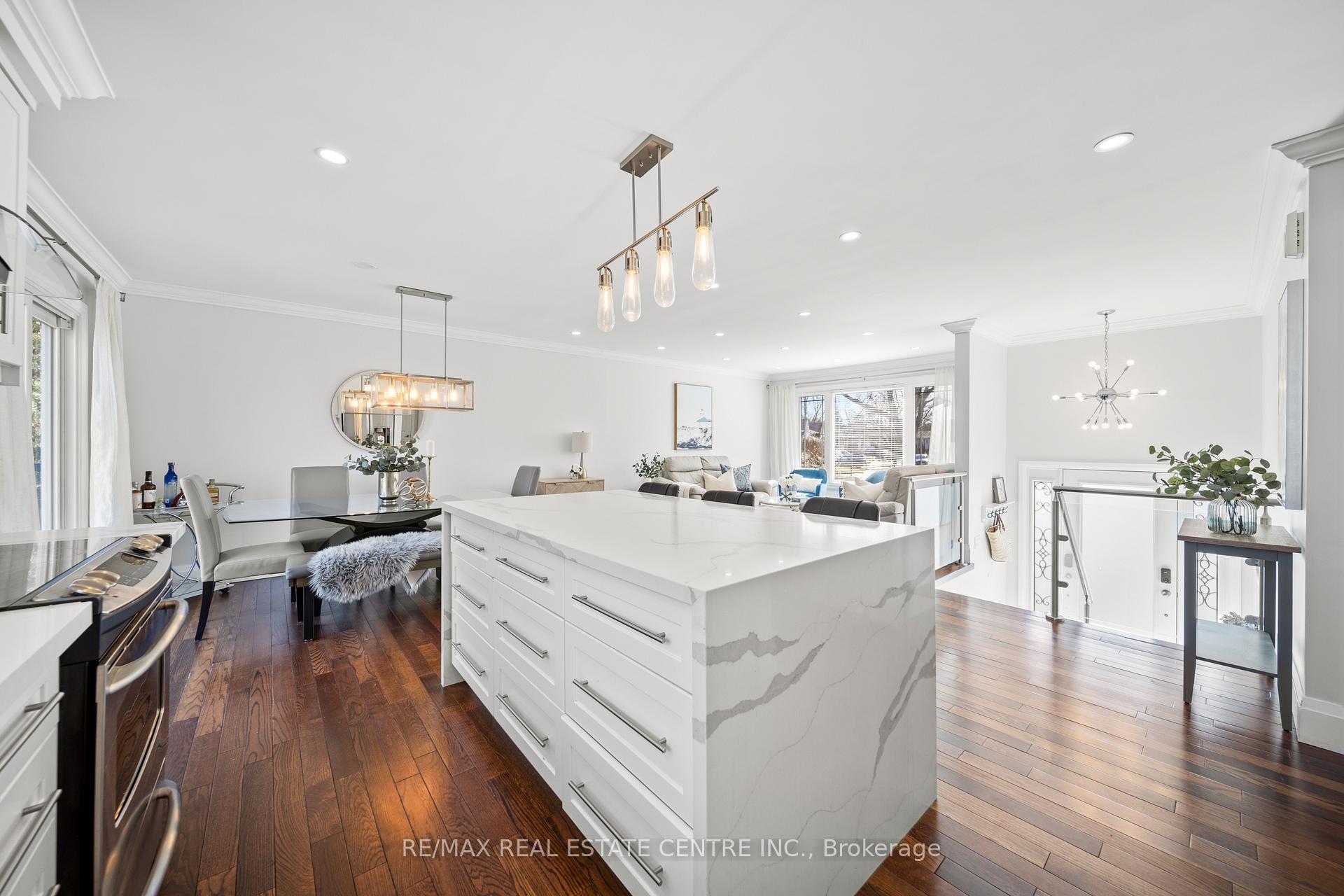 454 Sparling Crescent, Burlington, ON L7L 5J4