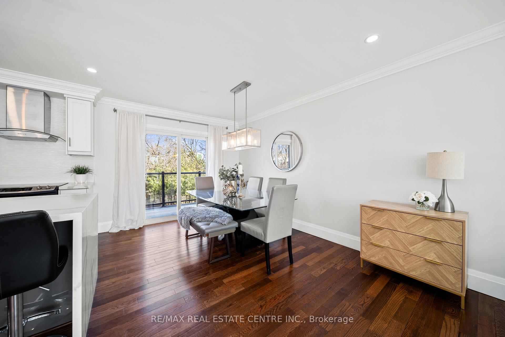 454 Sparling Crescent, Burlington, ON L7L 5J4