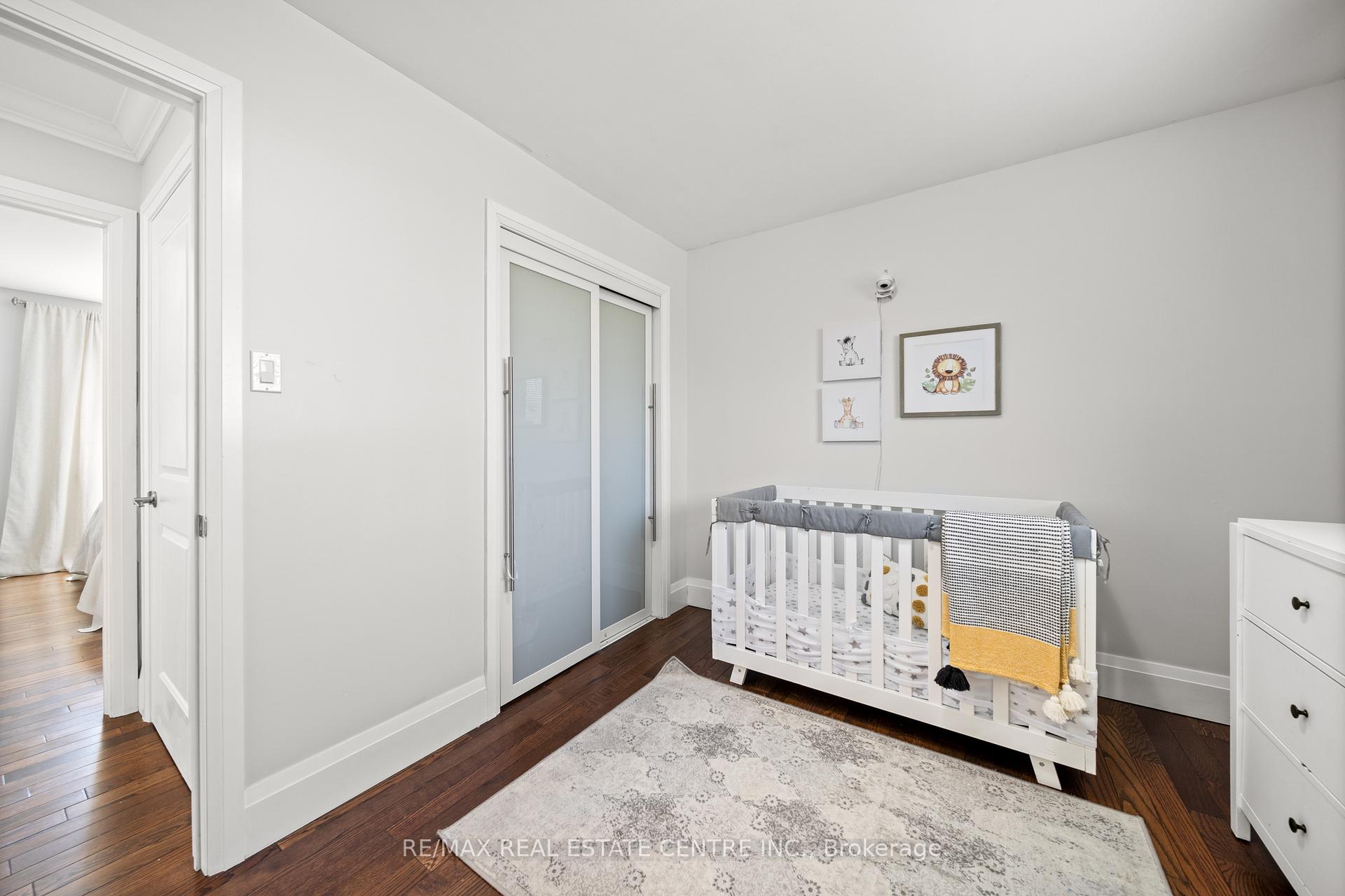 454 Sparling Crescent, Burlington, ON L7L 5J4