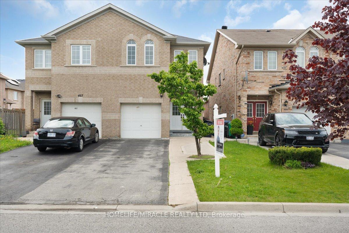 455 Comiskey Crescent, Mississauga, ON L5W 0C7