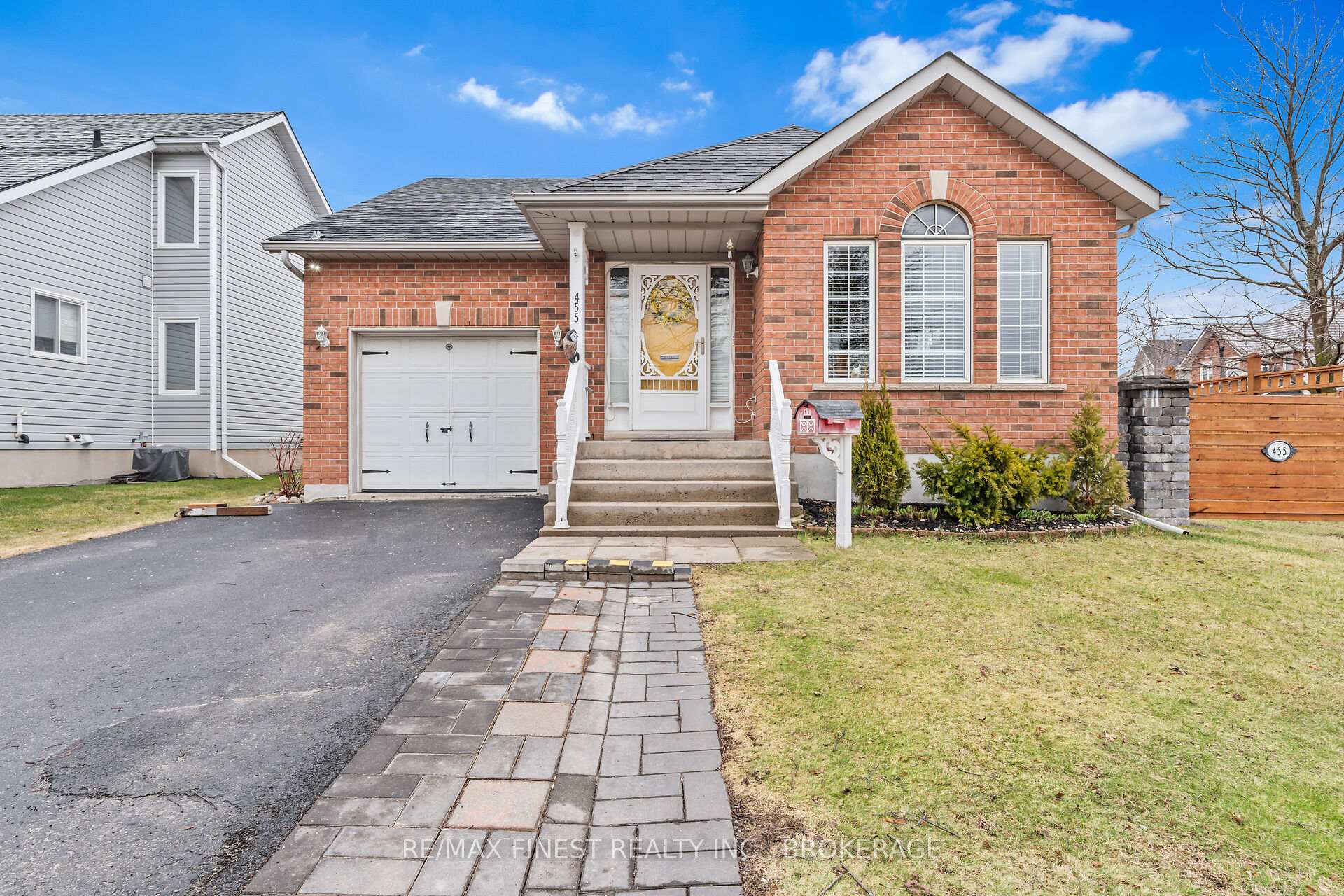 455 Freeman Crescent, Kingston, ON K7K 7C8