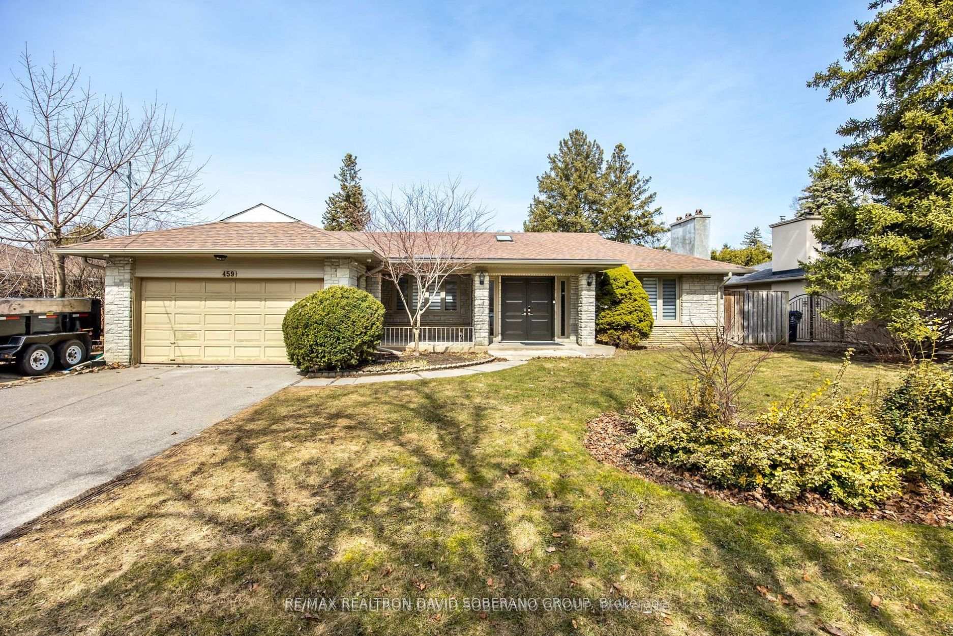 459 The Kingsway, Toronto, ON M9A 3W3