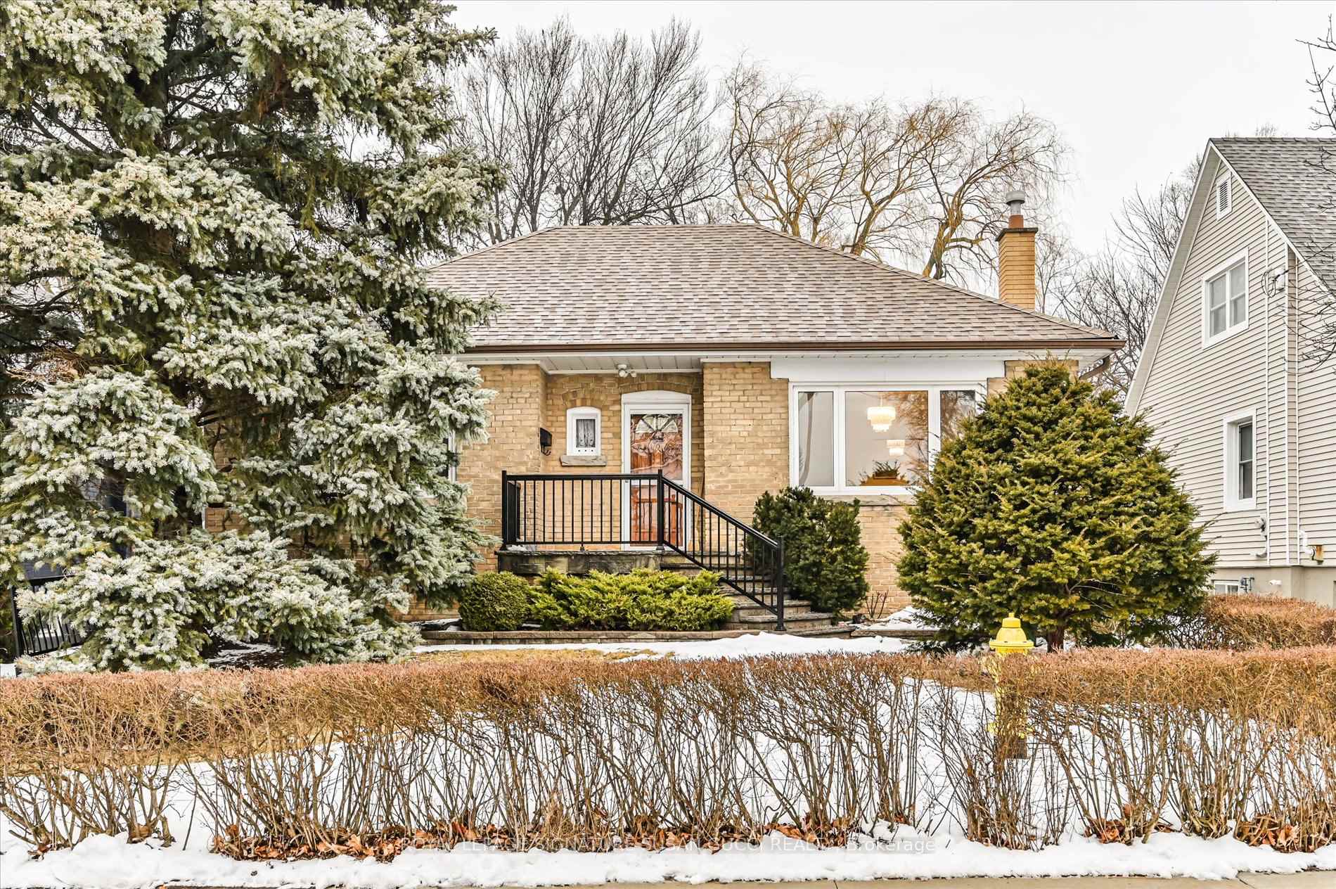 46 Holland Avenue, Toronto, ON M4B 2C6