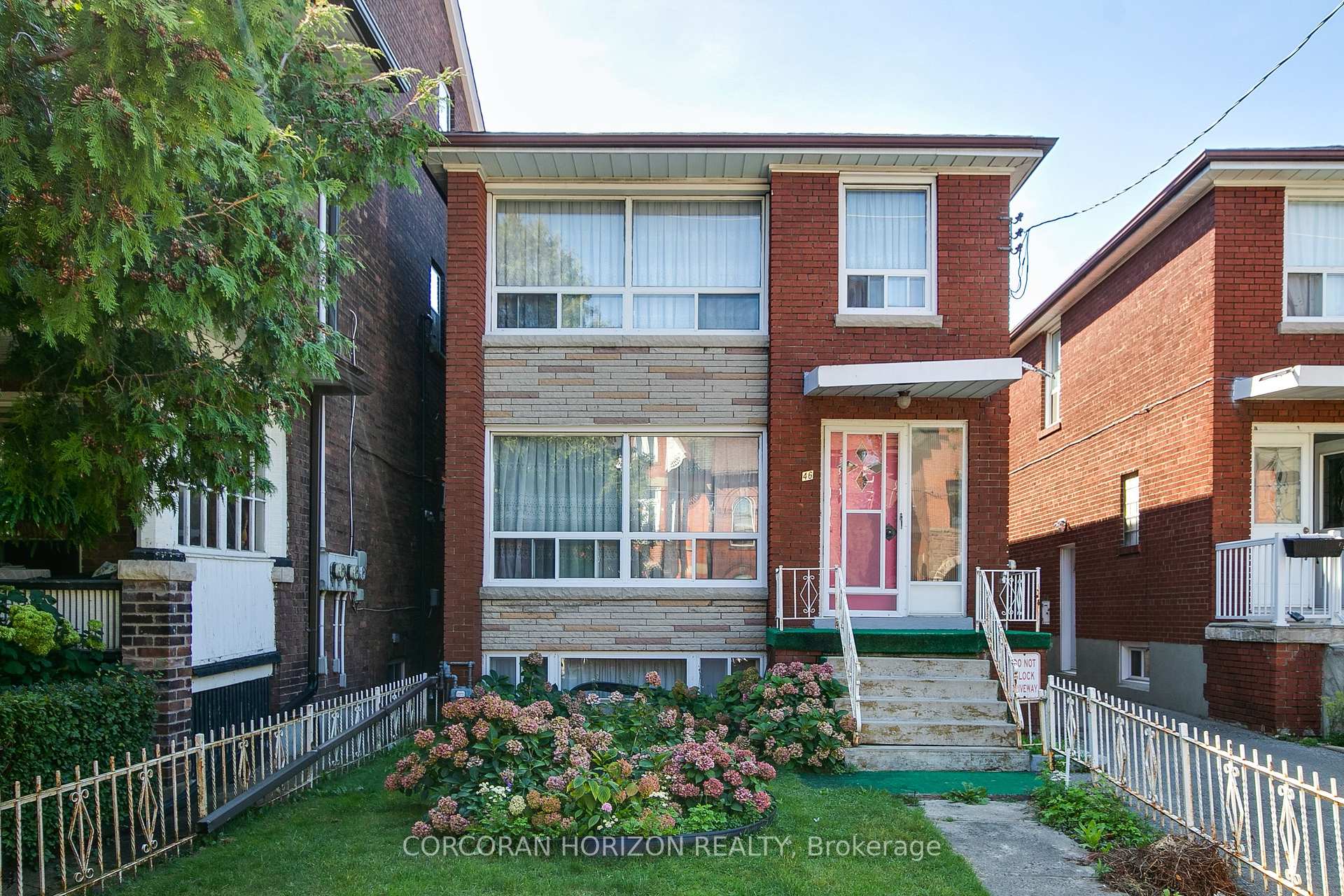 46 Macdonell Avenue, Toronto, ON M6R 2A2