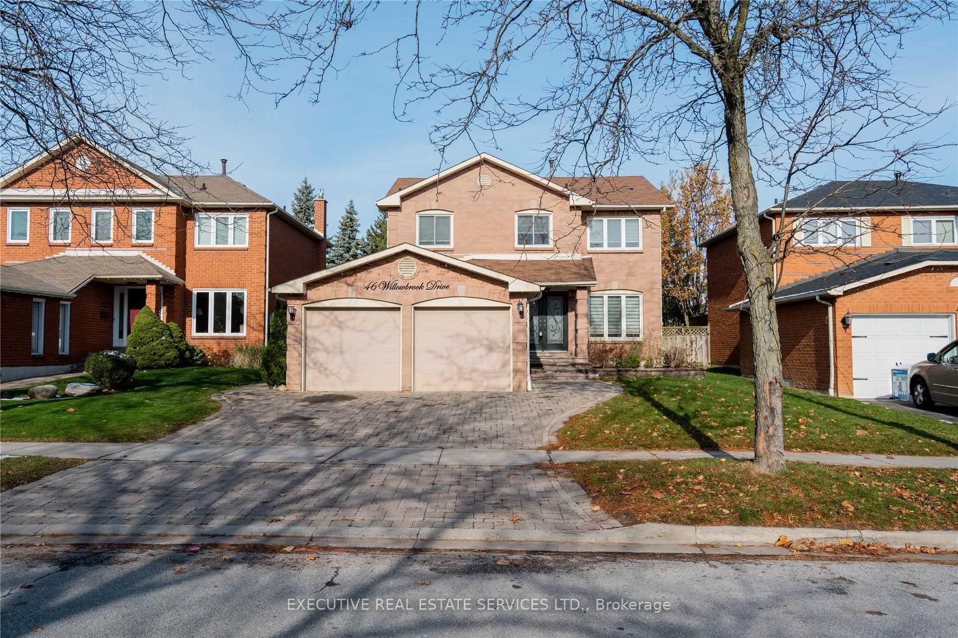 46 Willowbrook Drive, Whitby, ON L1R 1S6