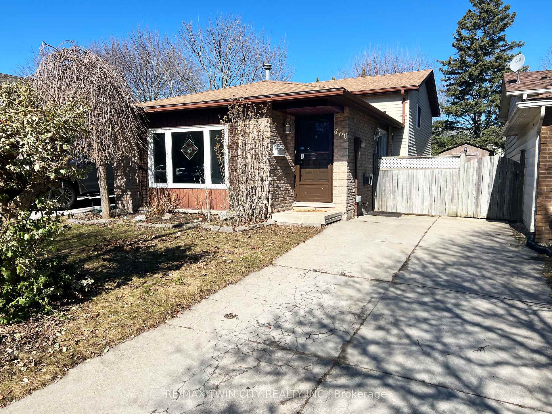 460 Drummerhill Crescent, Waterloo, ON N2T 1G4