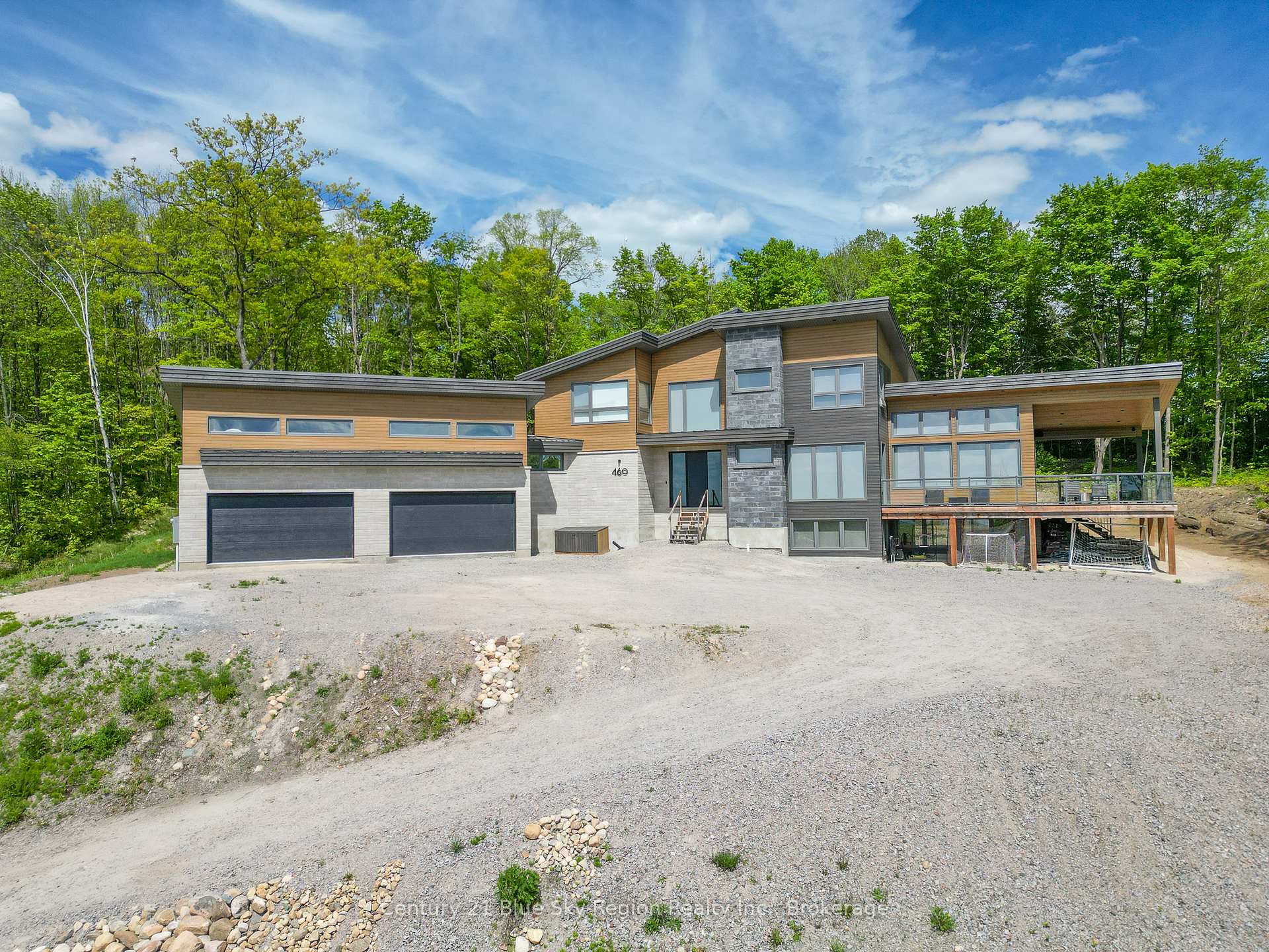 460 Surrey Drive, North Bay, ON P1C 1E5