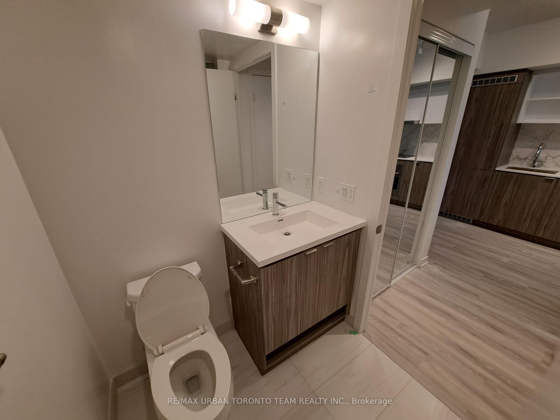 4607 - 55 Cooper Street, Toronto, ON M5E 0G1