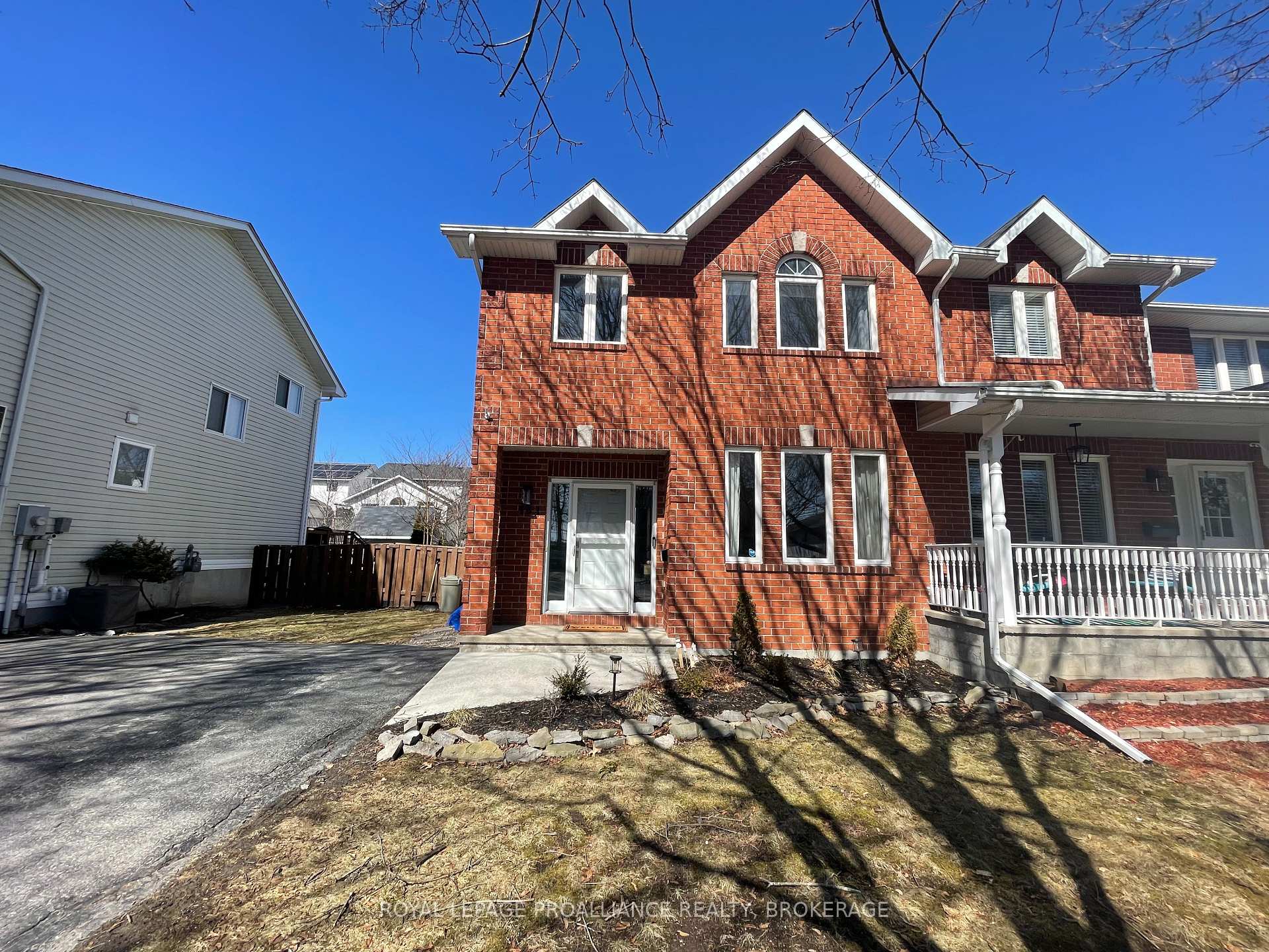 462 Fieldstone Drive, Kingston, ON K7K 7E4
