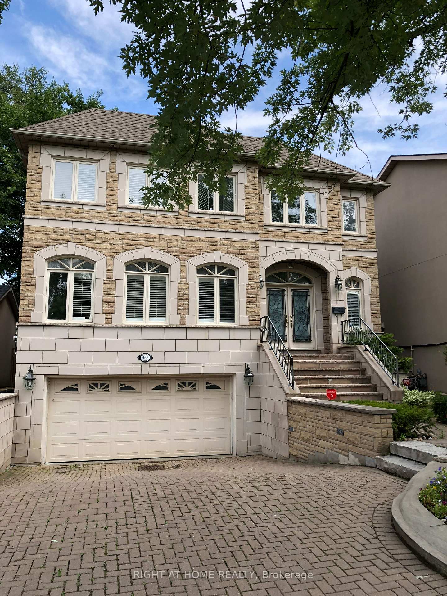 468 Douglas Avenue, Toronto, ON M5M 1H5