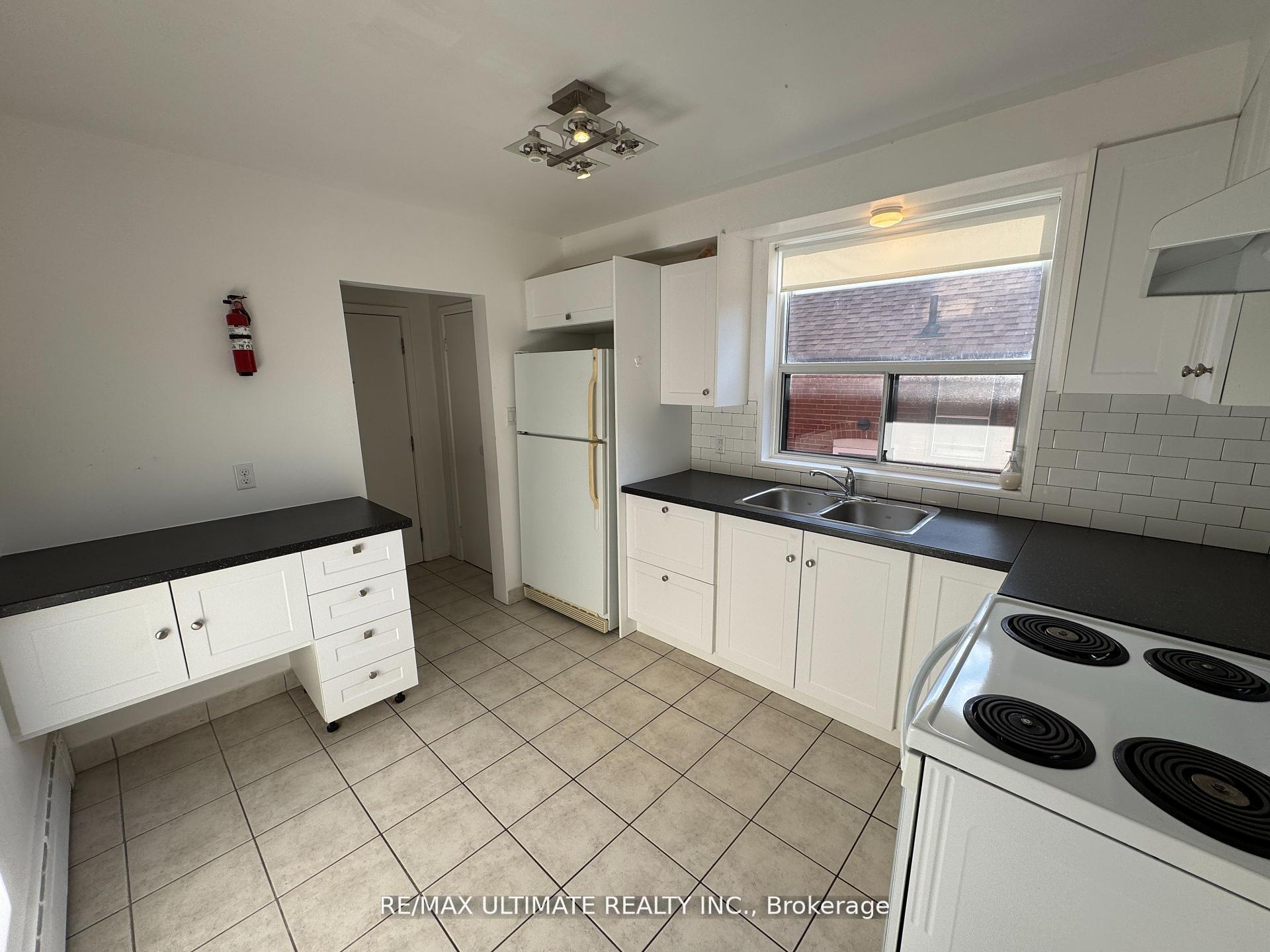 Main - 468 Ridelle Avenue, Toronto, ON M6B 1K5