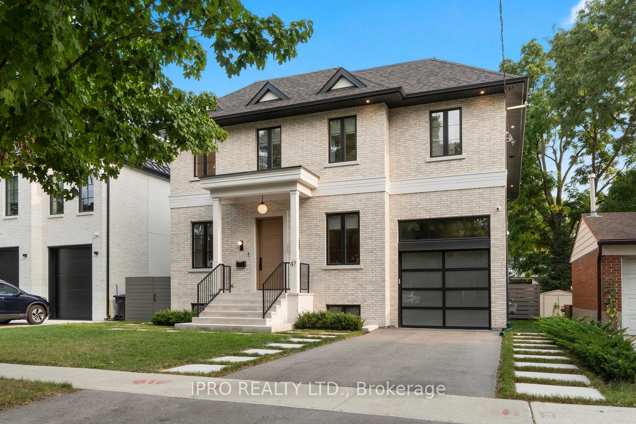 47 Ambleside Avenue, Toronto, ON M8Z 2H8