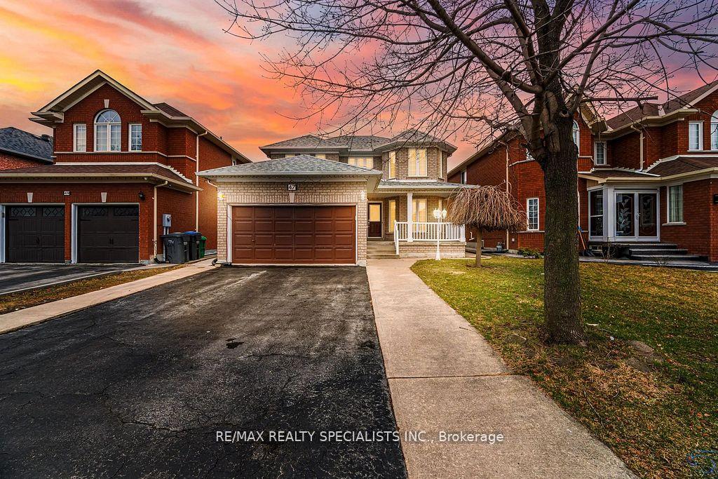 47 Deerglen Drive, Brampton, ON L6R 1M3