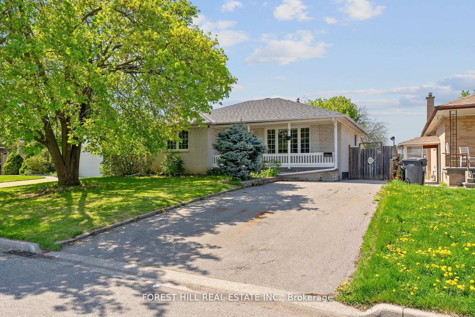 47 Kingsmere Crescent, Brampton, ON L6X 1Z5