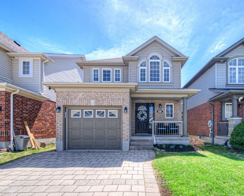 47 Olivewood Way, Cambridge, ON N3C 4P1