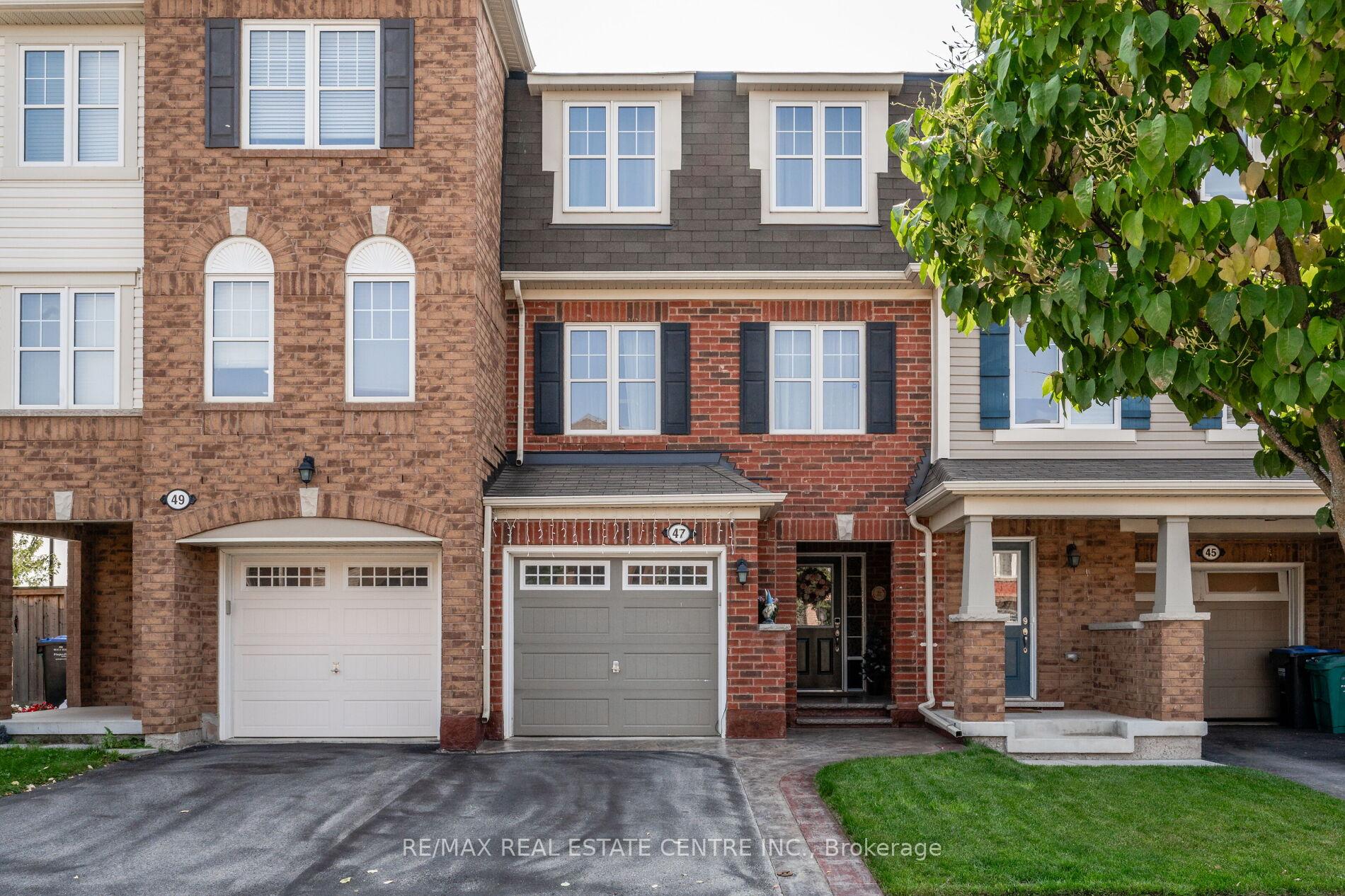 47 Vanhorne Close, Brampton, ON L7A 0X8