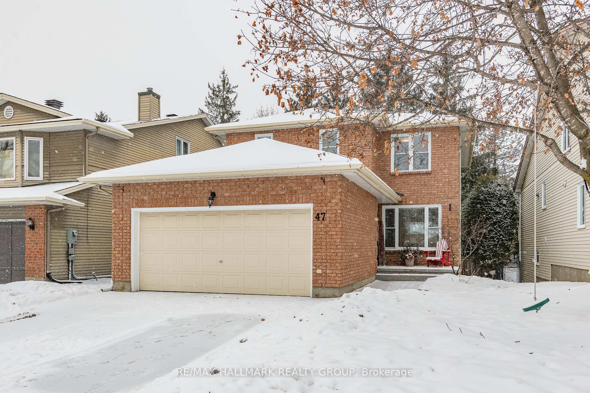 47 Willow Glen Drive, Kanata, ON K2M 1K9