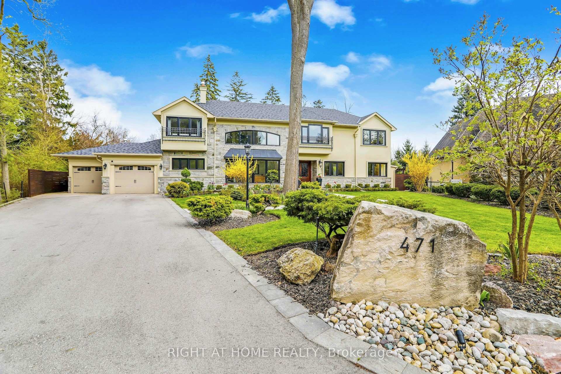 471 Country Club Crescent, Mississauga, ON L5J 2P9