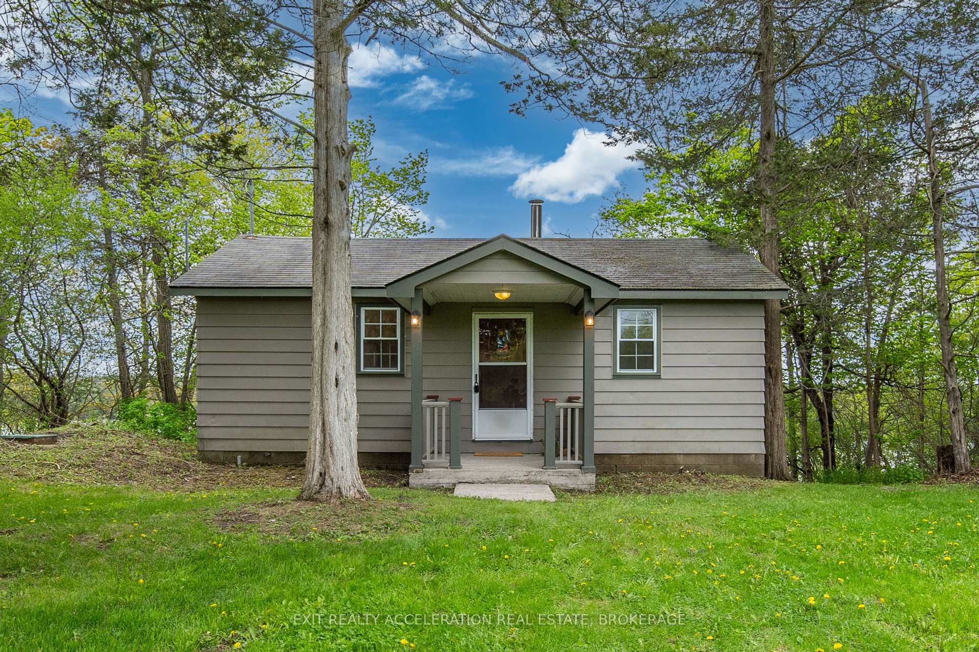 4715 County Rd 9, Greater Napanee, ON K7R 3K8