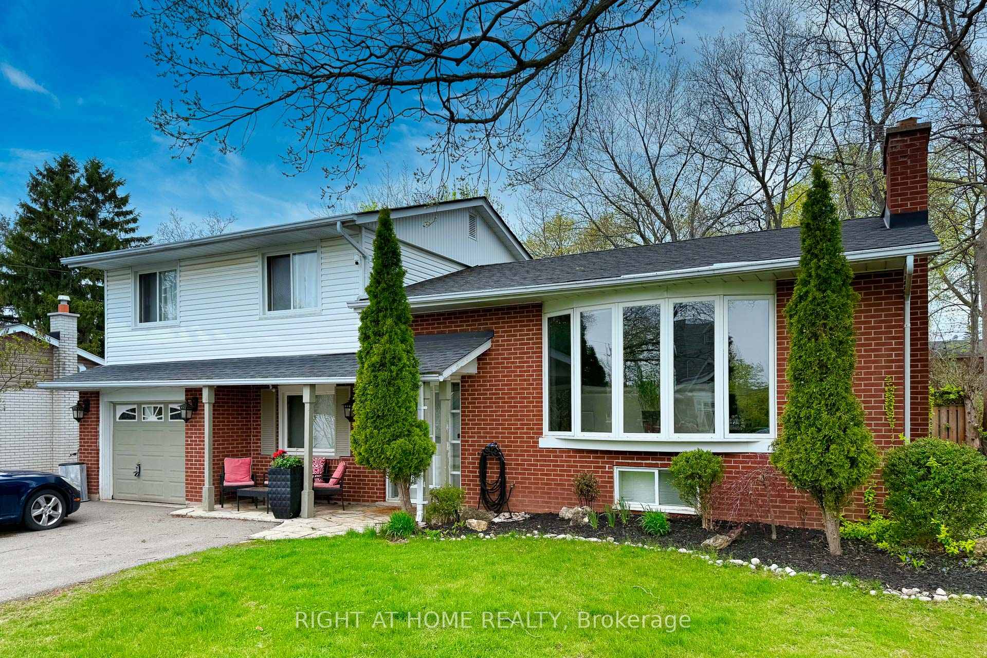 475 Sandlewood Road, Oakville, ON L6L 3S3