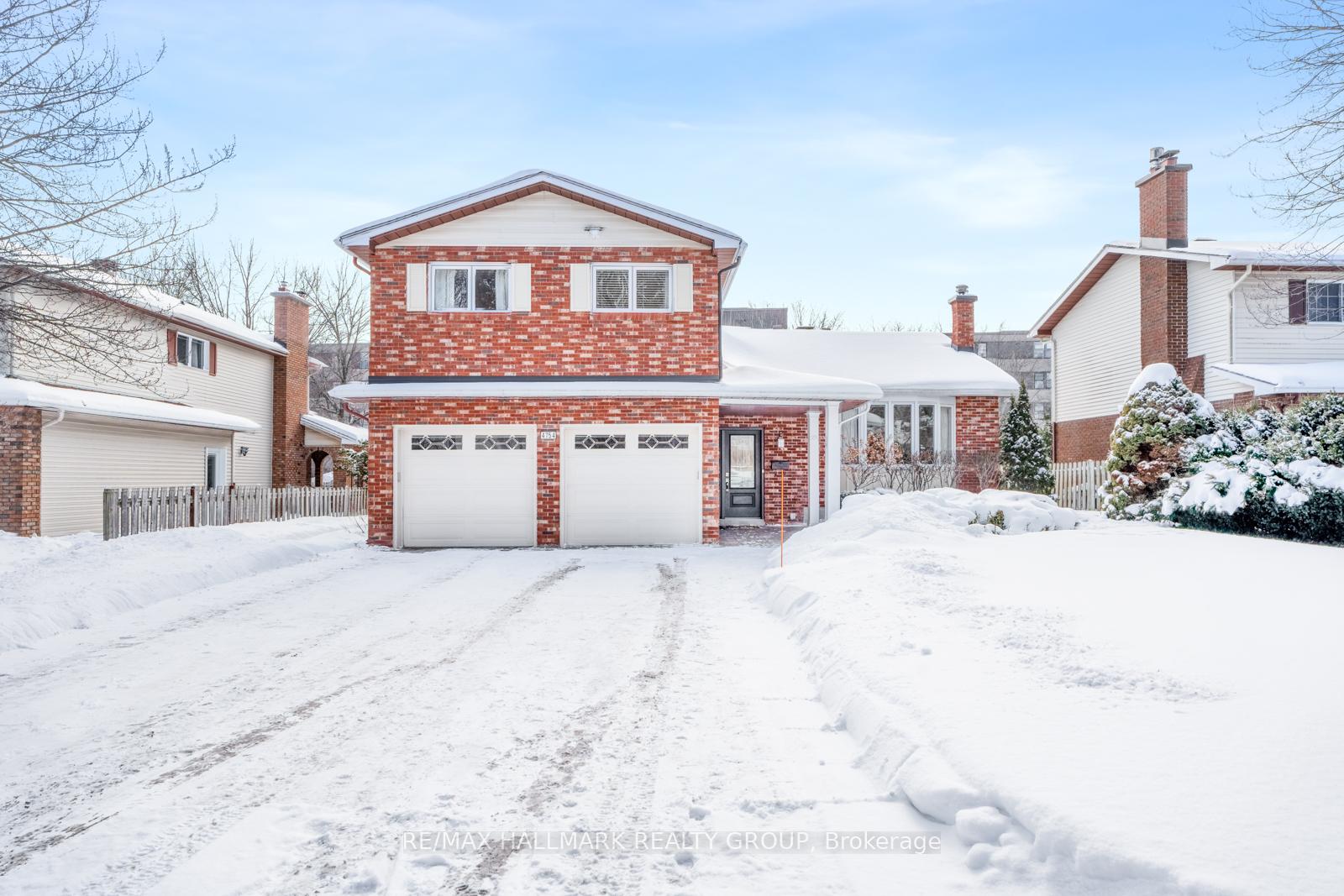 4754 Donovan Court, Beacon Hill North - South and Area, ON K1J 8W1