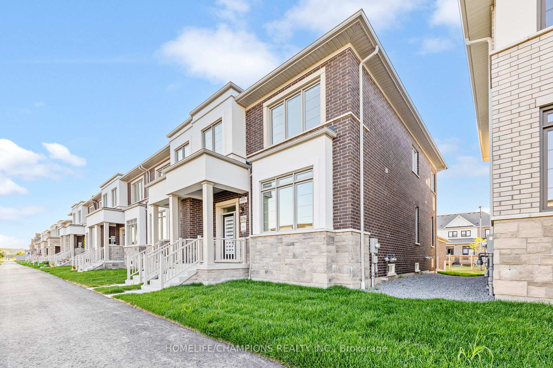 476 Twin Streams Road, Whitby, ON L1P 0P5