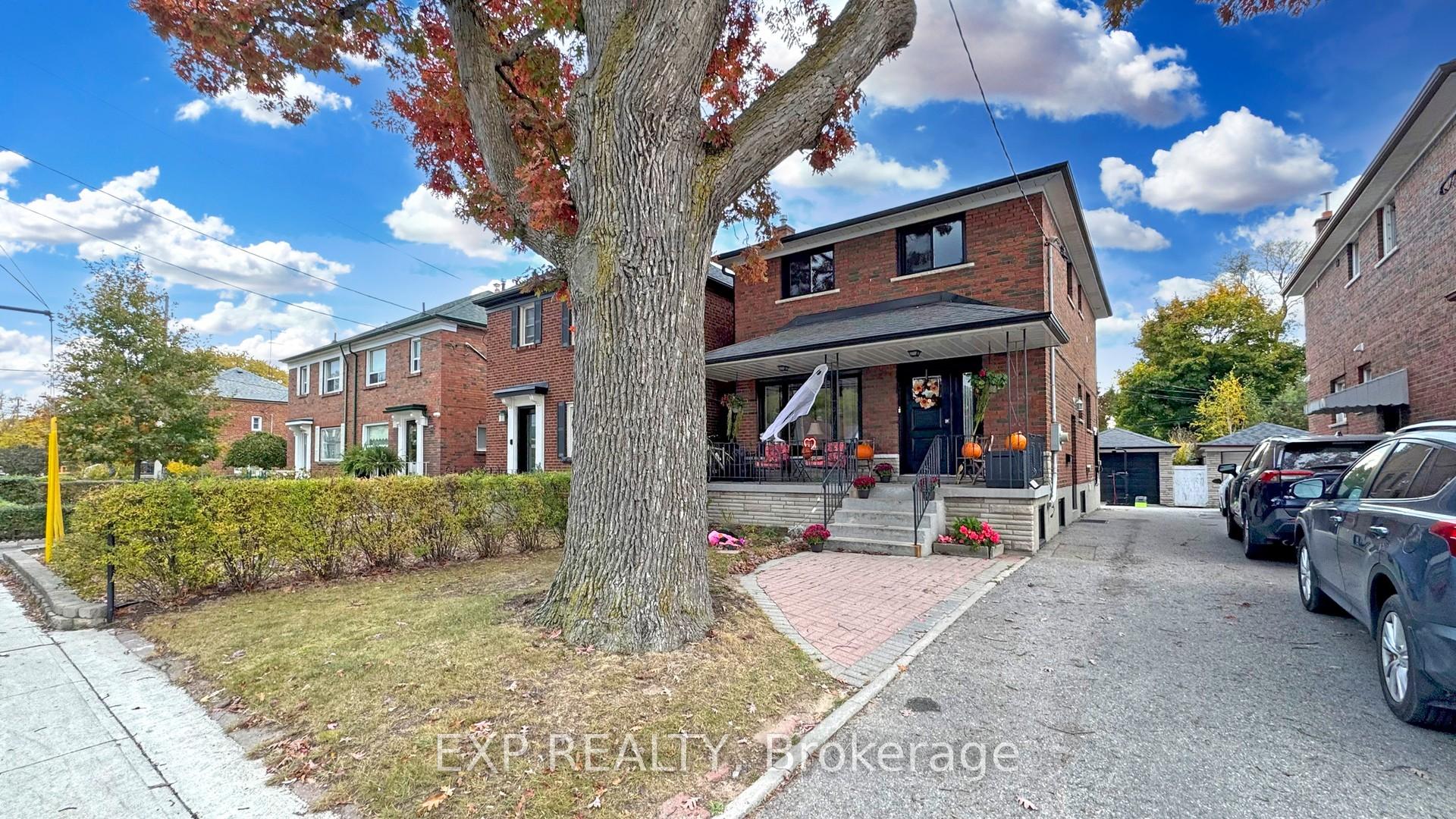 2 - 477a Cosburn Avenue, Toronto, ON M4J 2N6